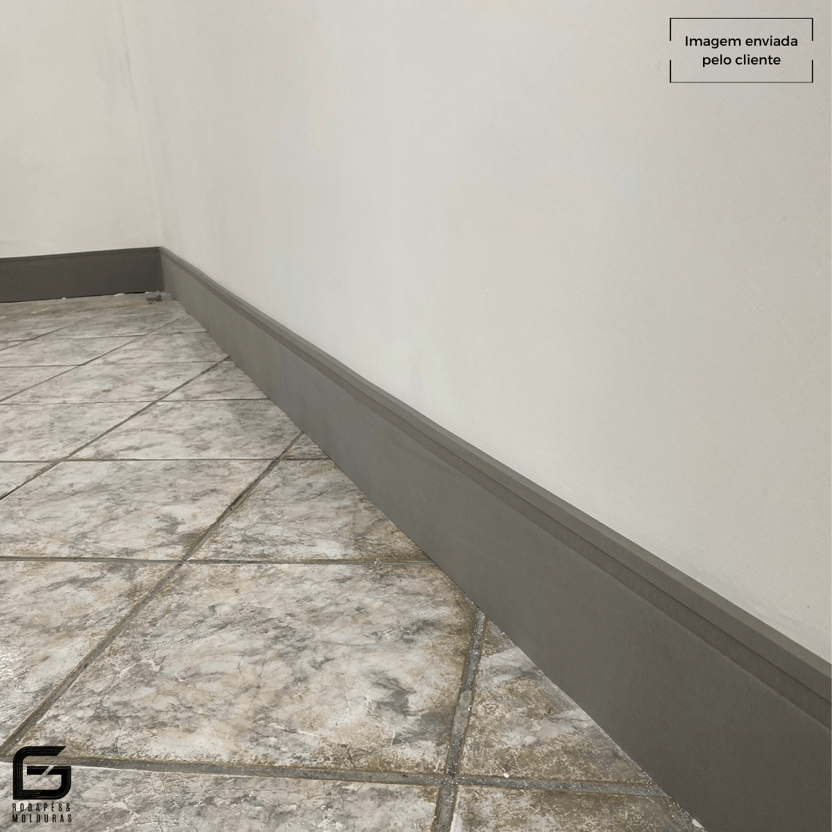 Rodapé Eva Autocolante Flexível Maresia 15cm x 1cm Cinza