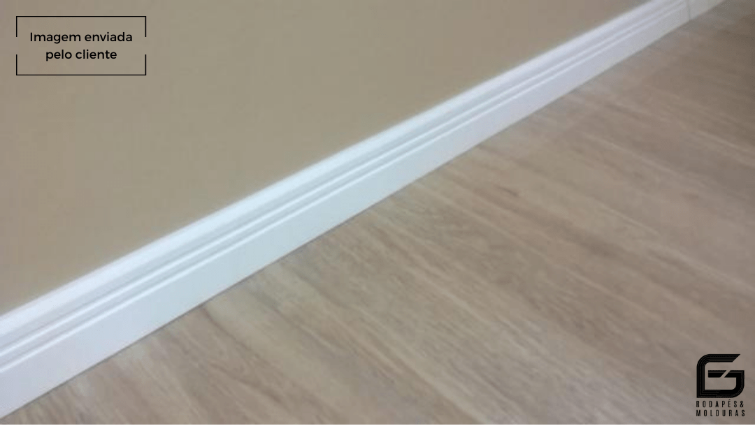 Rodapé Eva Autocolante Flexível Ilhabela 5cm x 1cm Branco